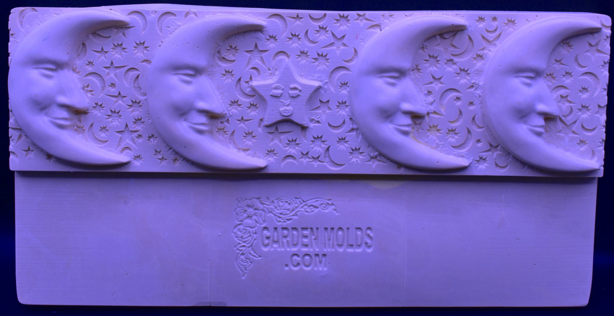 Crescent Moon Edging Stone Mold - Garden Molds